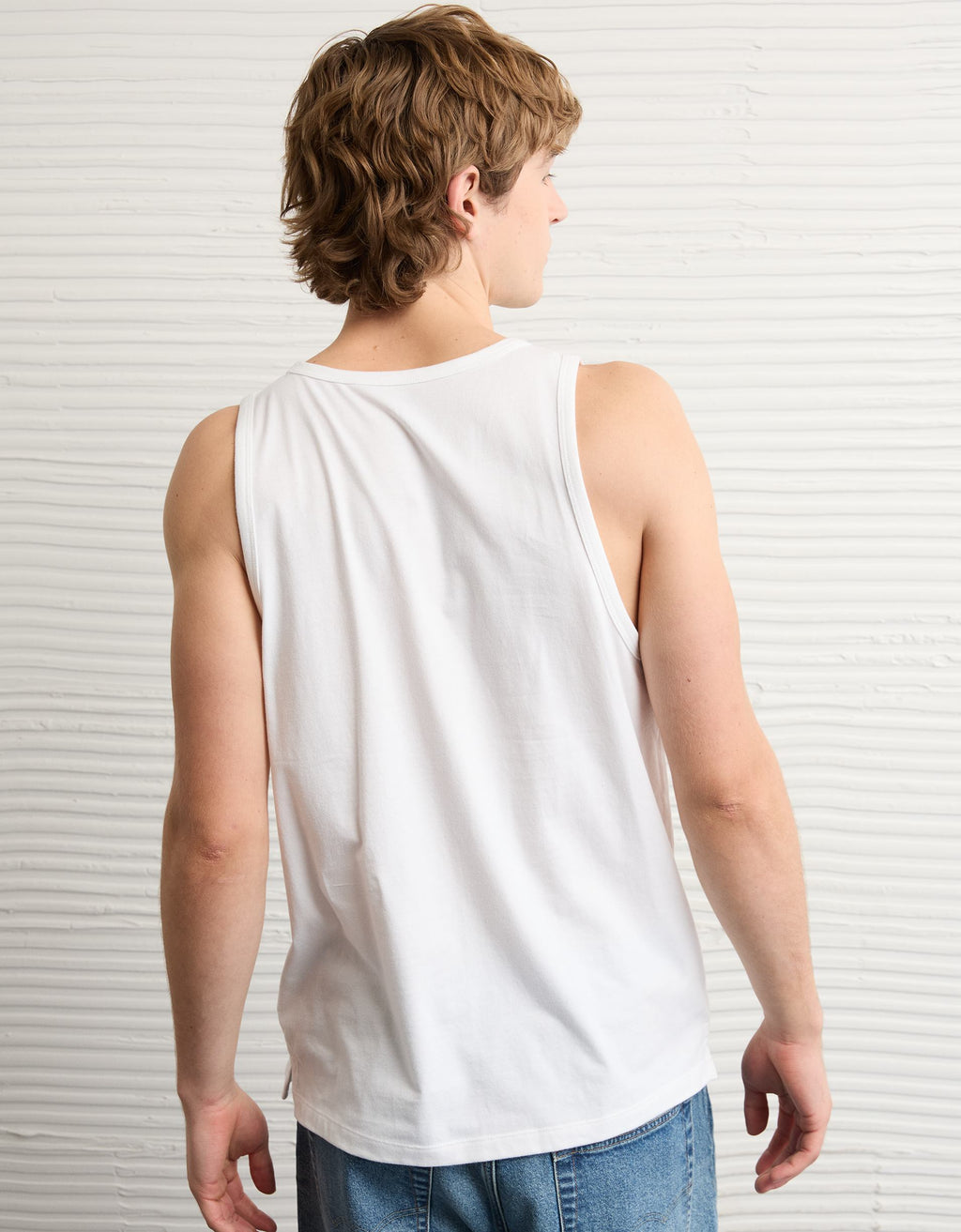 AE Standard Fit Lightweight Logo Graphic Tank Top – American Eagle Europe